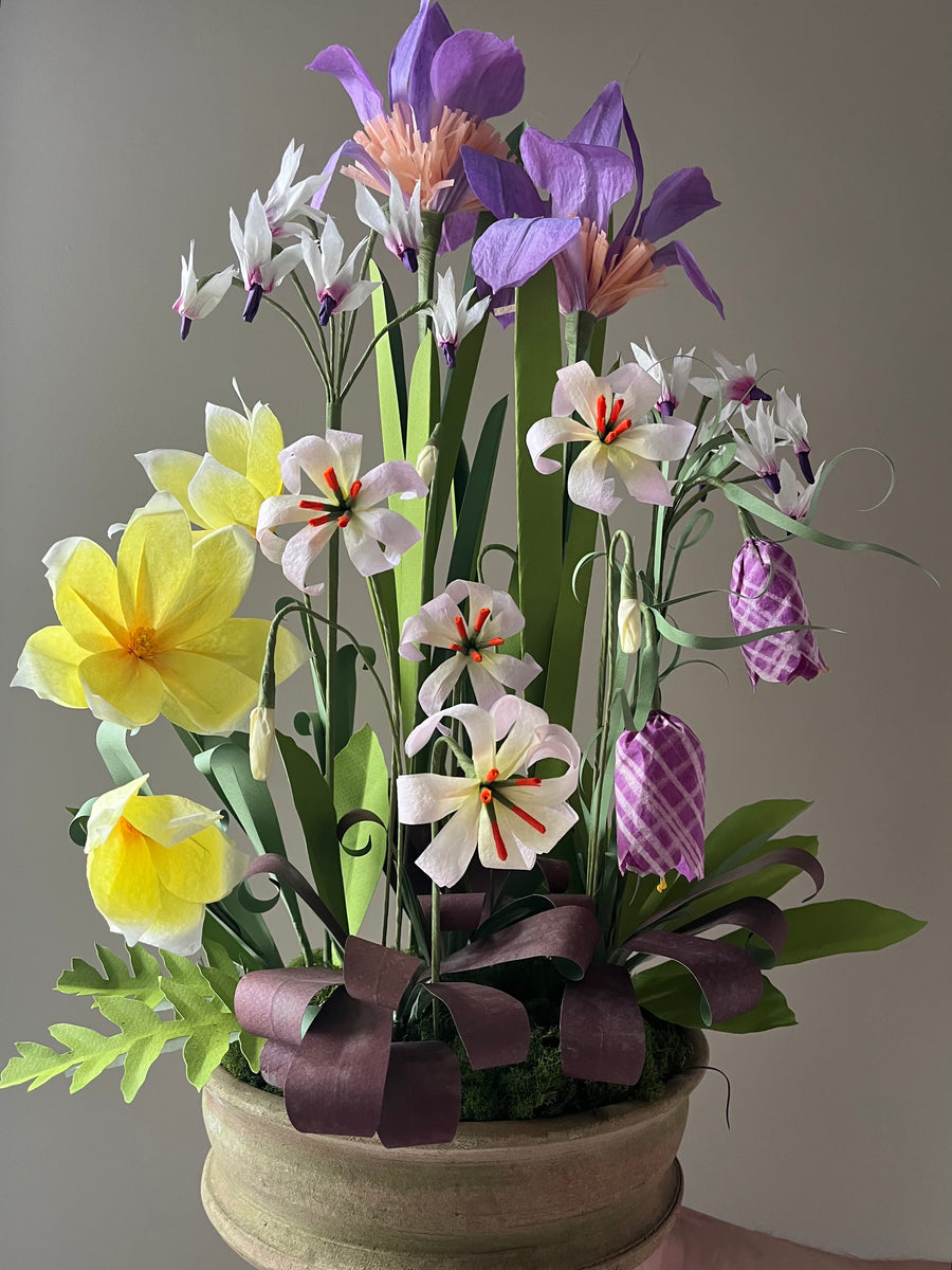 Spring Ephemerals Series No°3 – The Green Vase